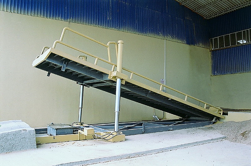 10m Above Ground Unloading Platform | Yılmaz Kardeş Unloading Platforms