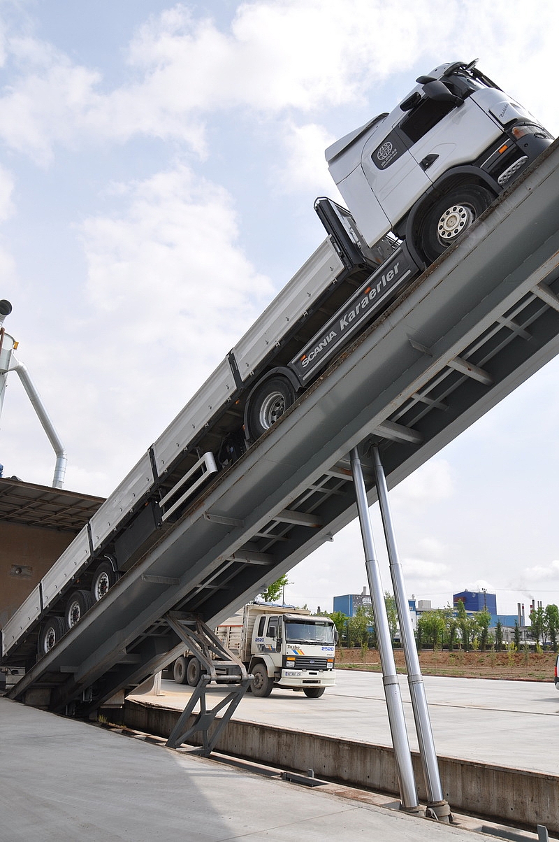 16m Concrete Channel Type Discharging Platform | Yılmaz Kardeş ...